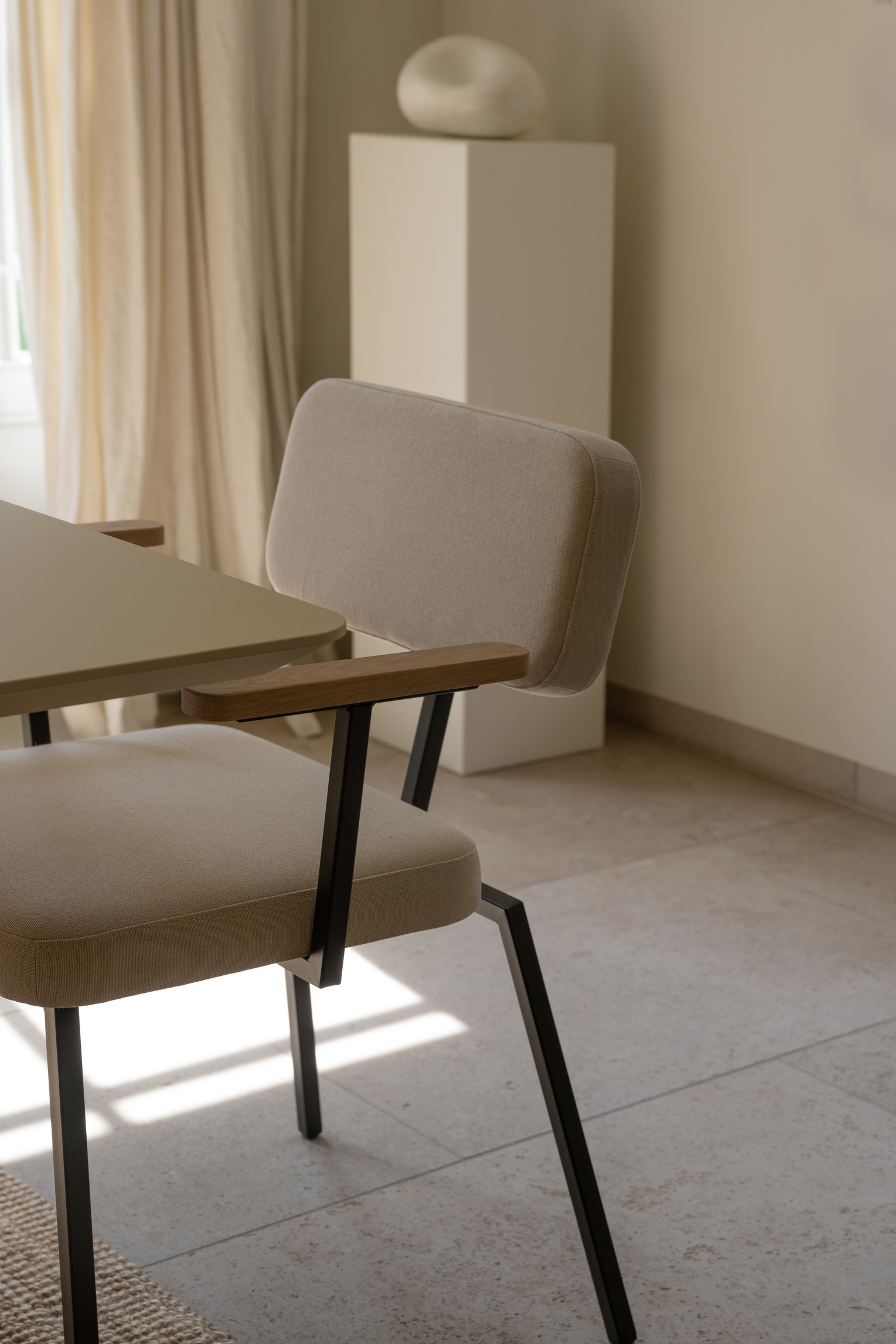 Eetkamerstoel Studio Henk Ode met armleuning - Stelling Wonen